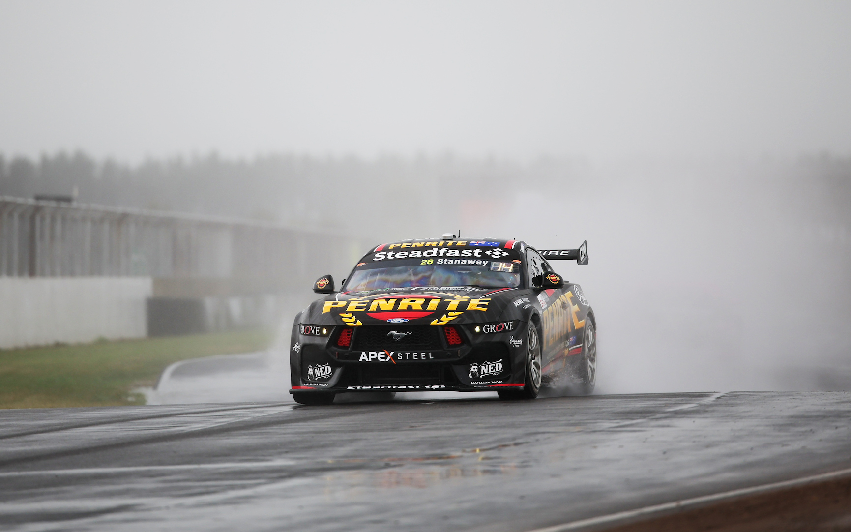 Stanaway tops action-packed wet Tasmania practice | Supercars