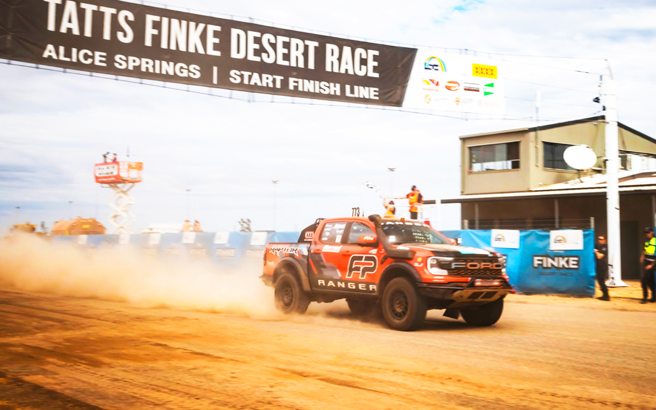 Kelly, Walkinshaw expertise key in Ford Finke record | Supercars