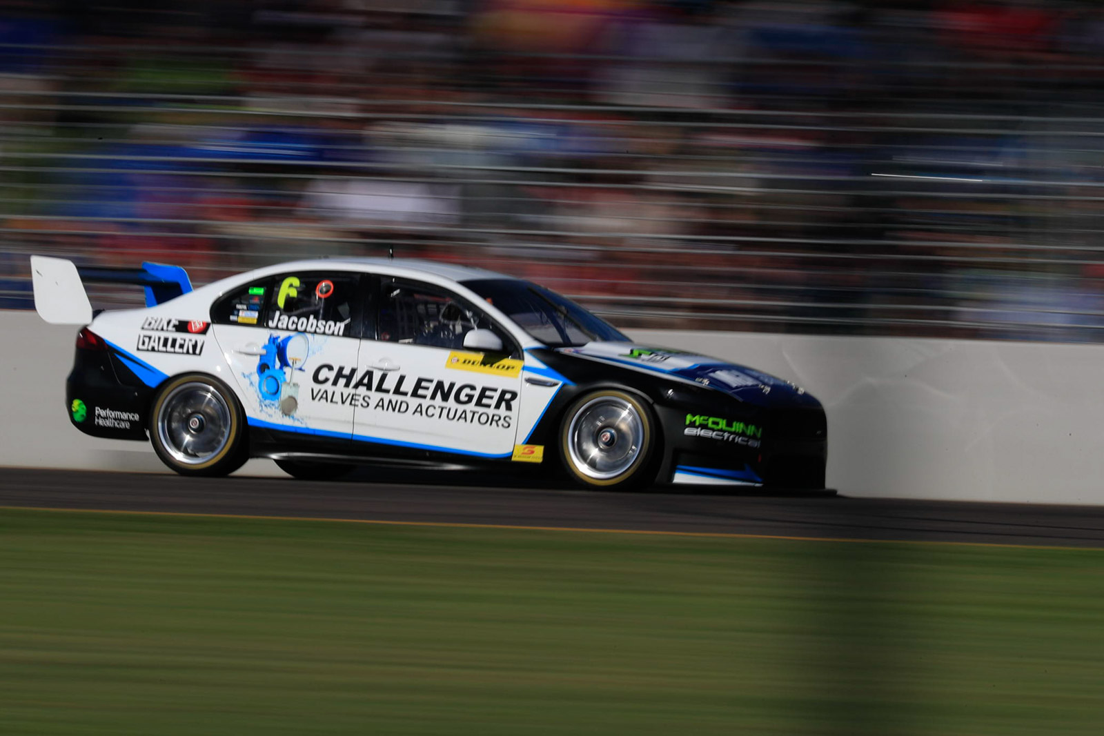 Jacobson turns heads | Supercars