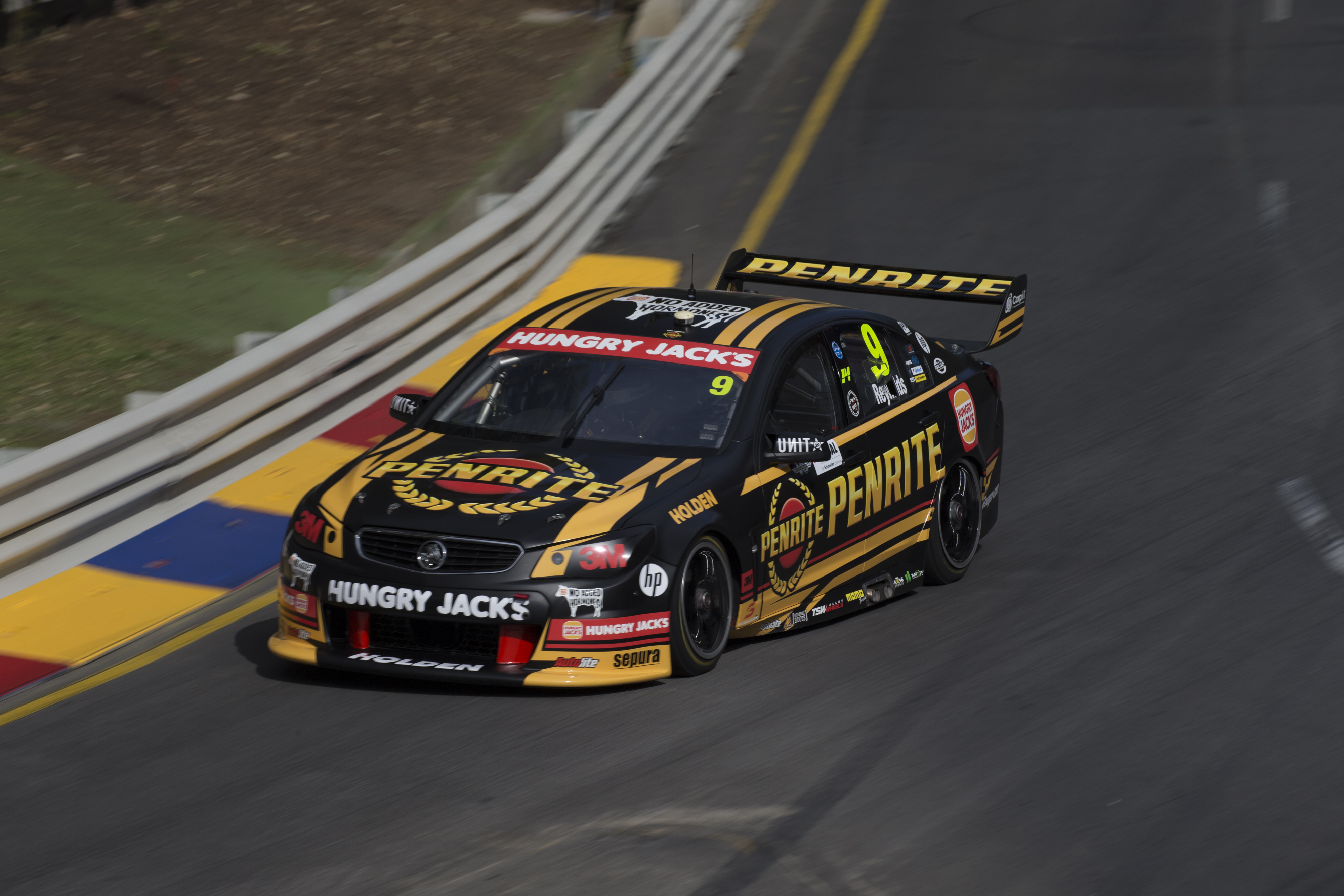 Betty goes from sad to glad | Supercars