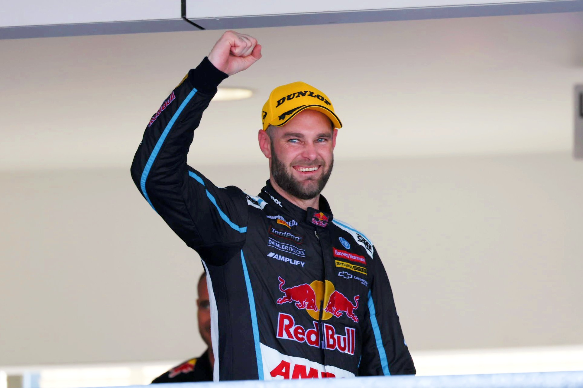 Van Gisbergen overhauls Davison in Townsville opener | Supercars