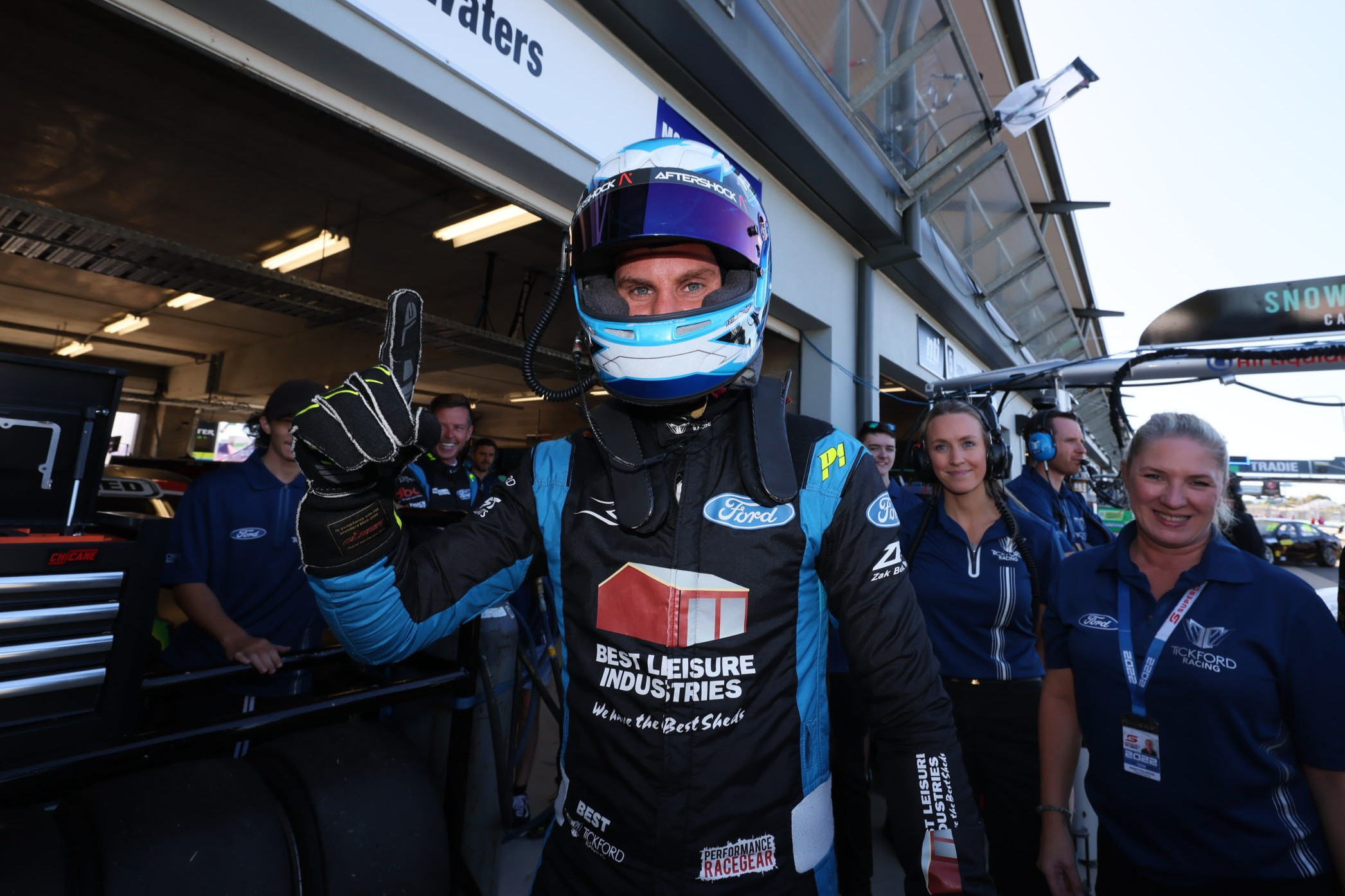 Best edges Everingham in thrilling qualifying | Supercars