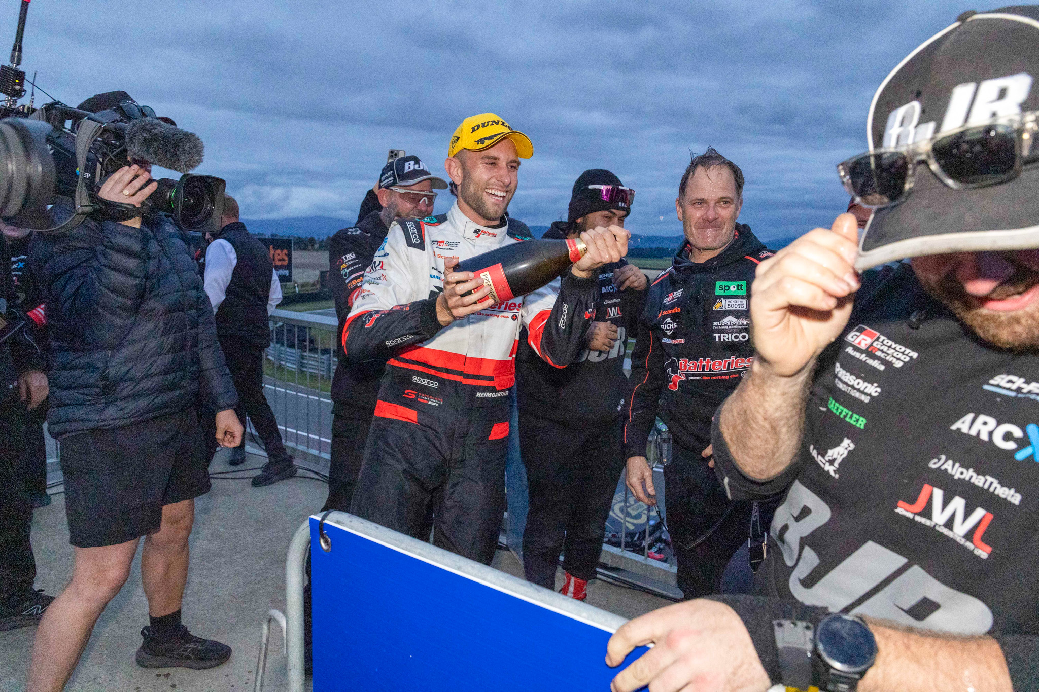 Unsung hero praised after snapping 3199-day drought | Supercars