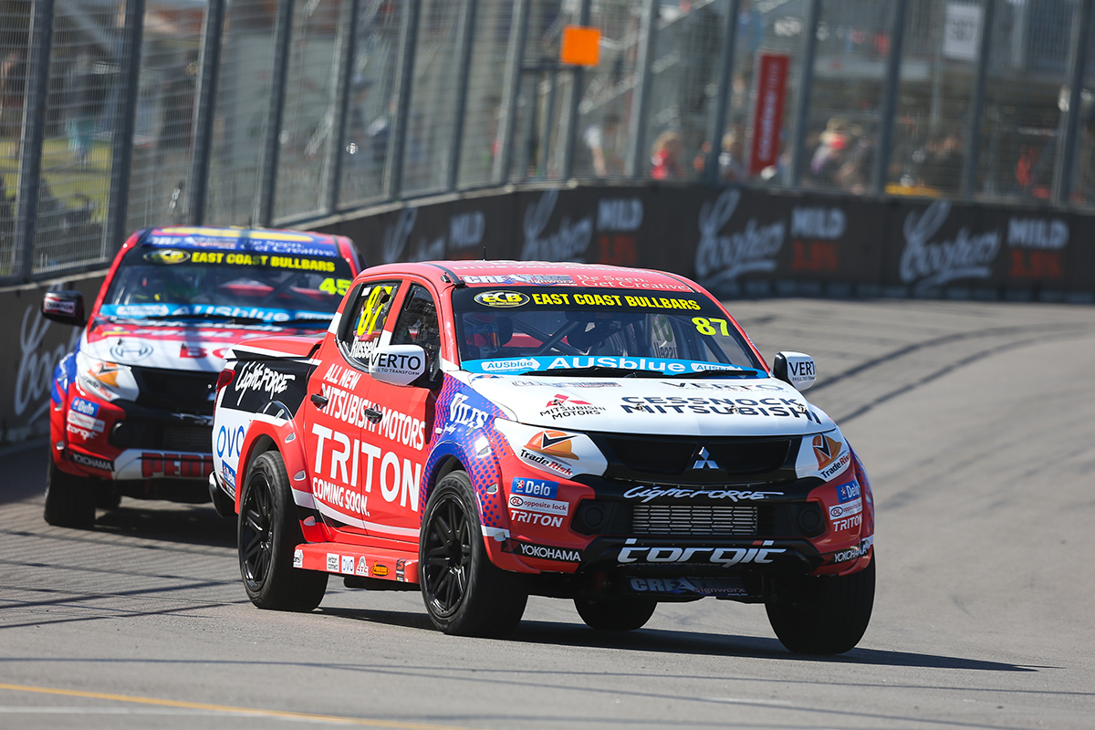 Newcomer Russell fastest in SuperUtes practice | Supercars