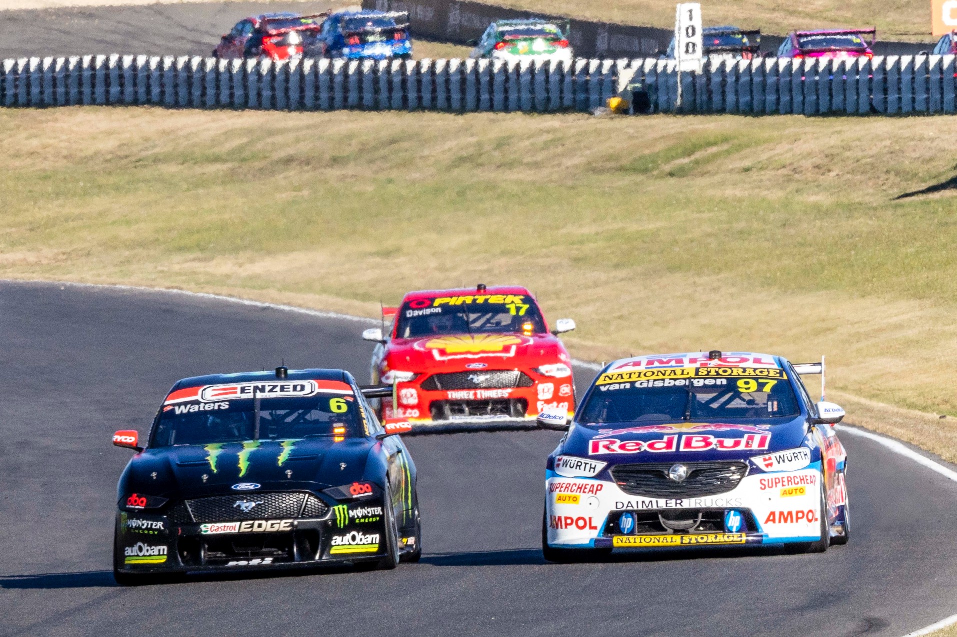 Ambrose, McLaughlin weigh into SVG passes | Supercars