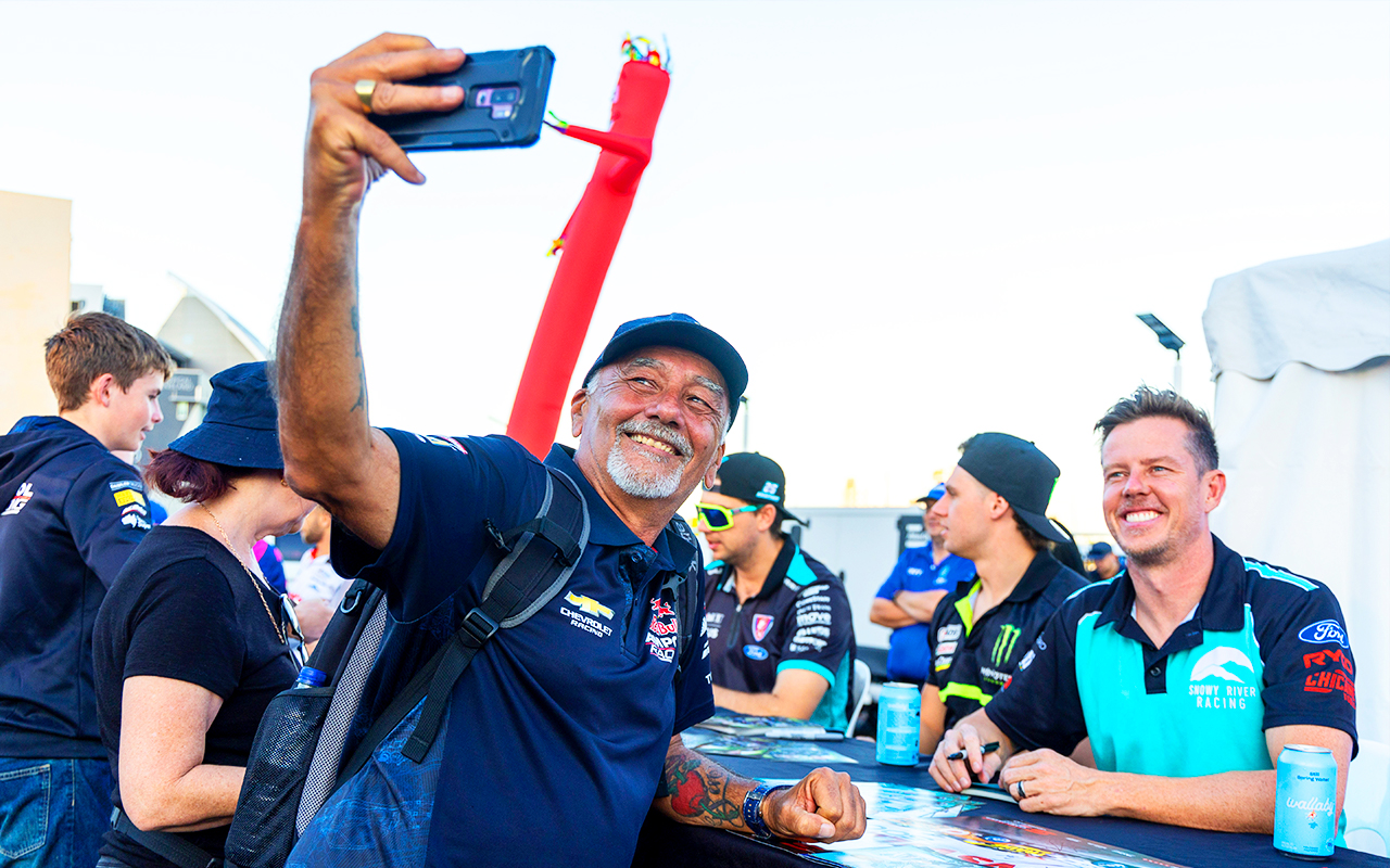 SuperFest brings party to Parramatta ahead of SuperNight | Supercars