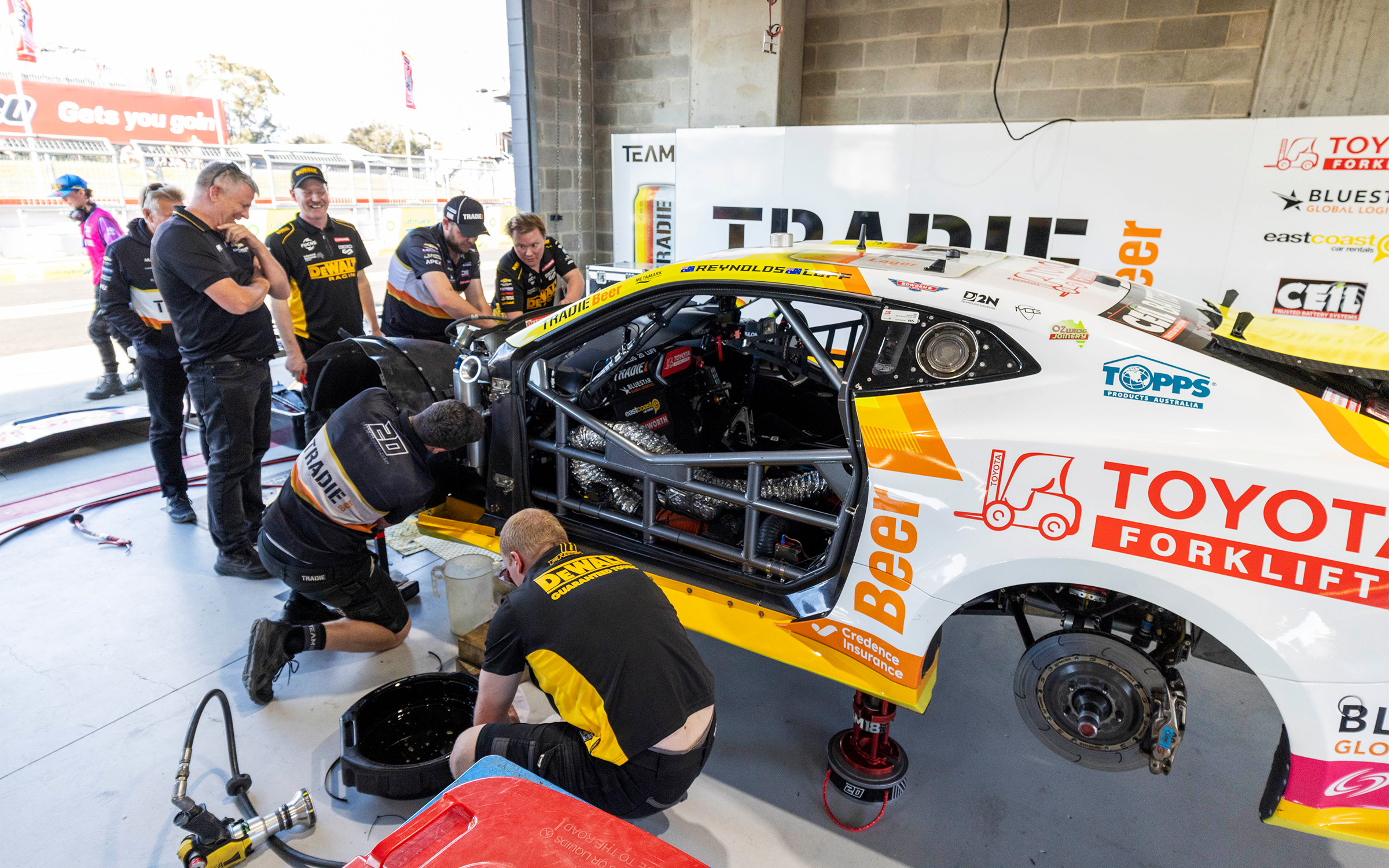 Team 18 fast-tracks new chassis after 32G crash | Supercars