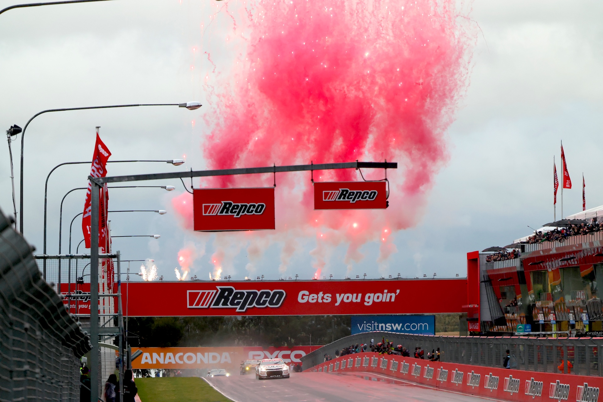 Thrilling 2025 Bathurst 1000 smashes all-time streaming records | Supercars