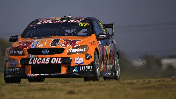 Van Gisbergen sets early pace | Supercars