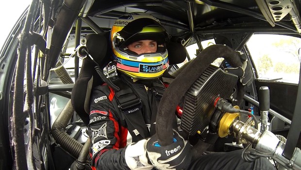 Harris Test Drives FPR Winning V8 Supercar | Supercars