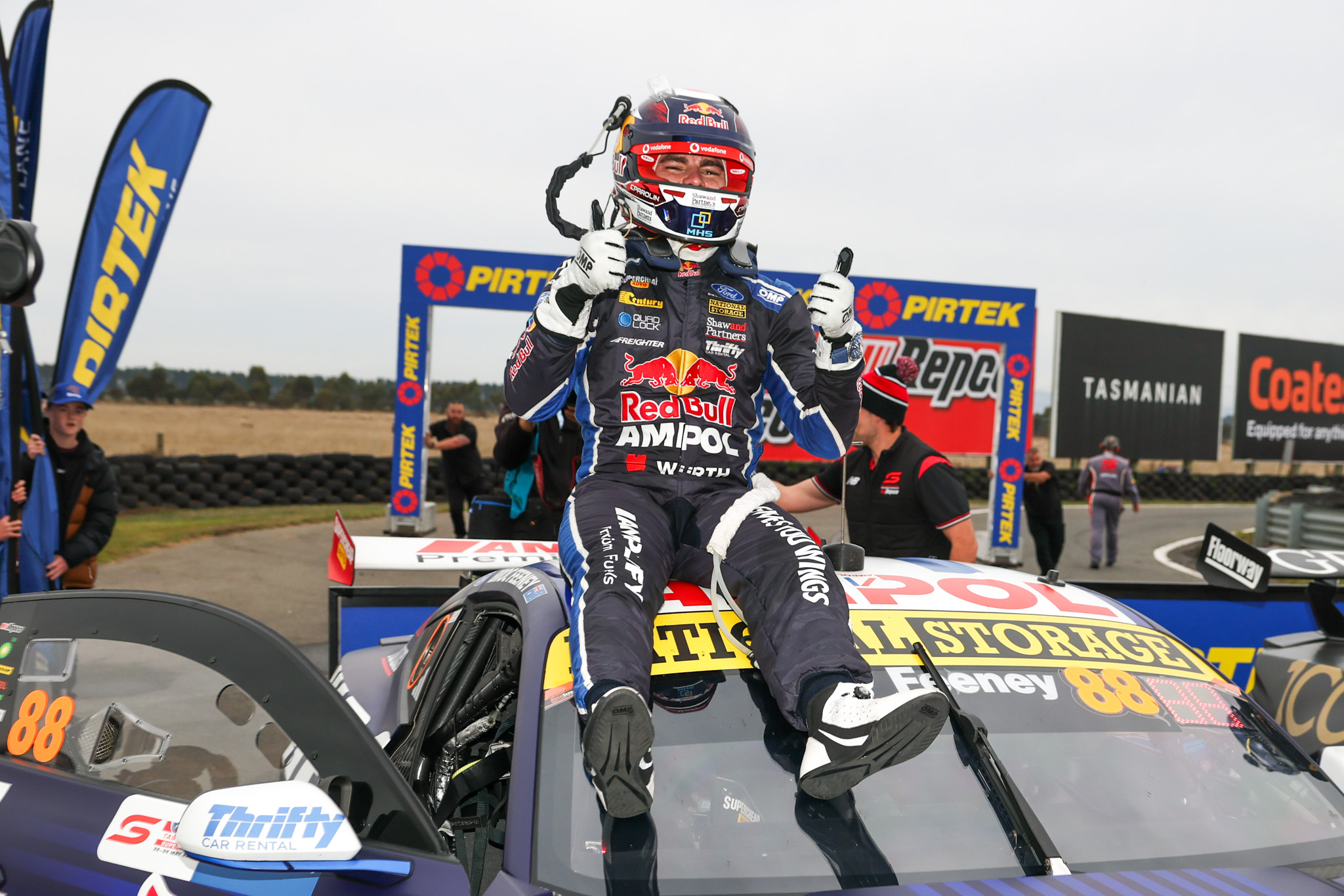 Feeney dominates, Kostecki dramas rock title fight in Tasmania finale ...