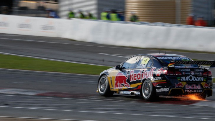 Lowndes leads from the front | Supercars