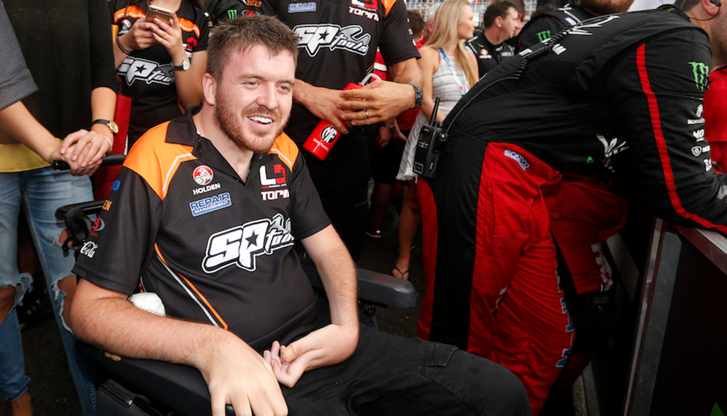 Lucas Dumbrell Motorsport hits 100 | Supercars