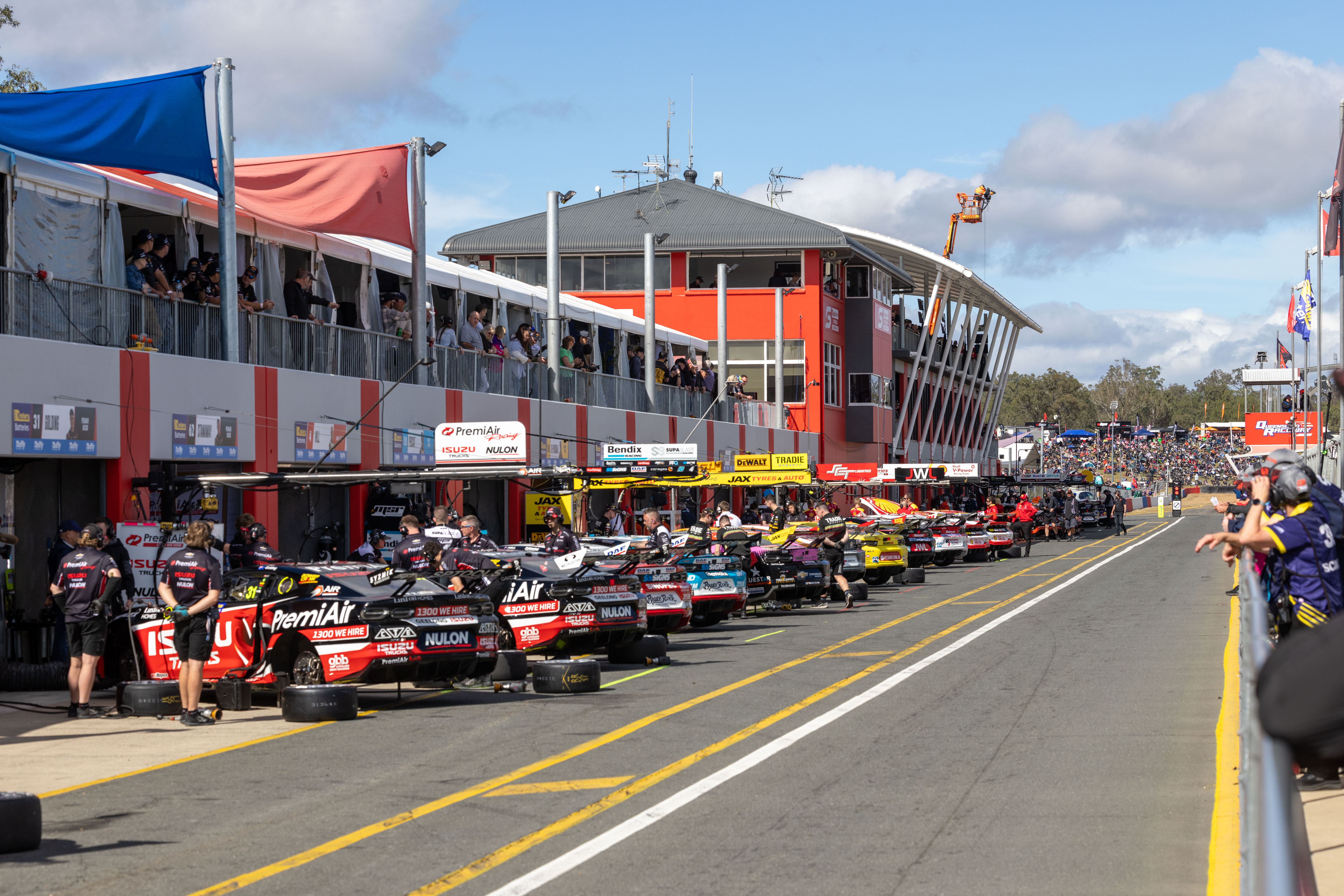 2026 Ipswich Super 440: Trackside Villa | Exclusive Experiences | Supercars