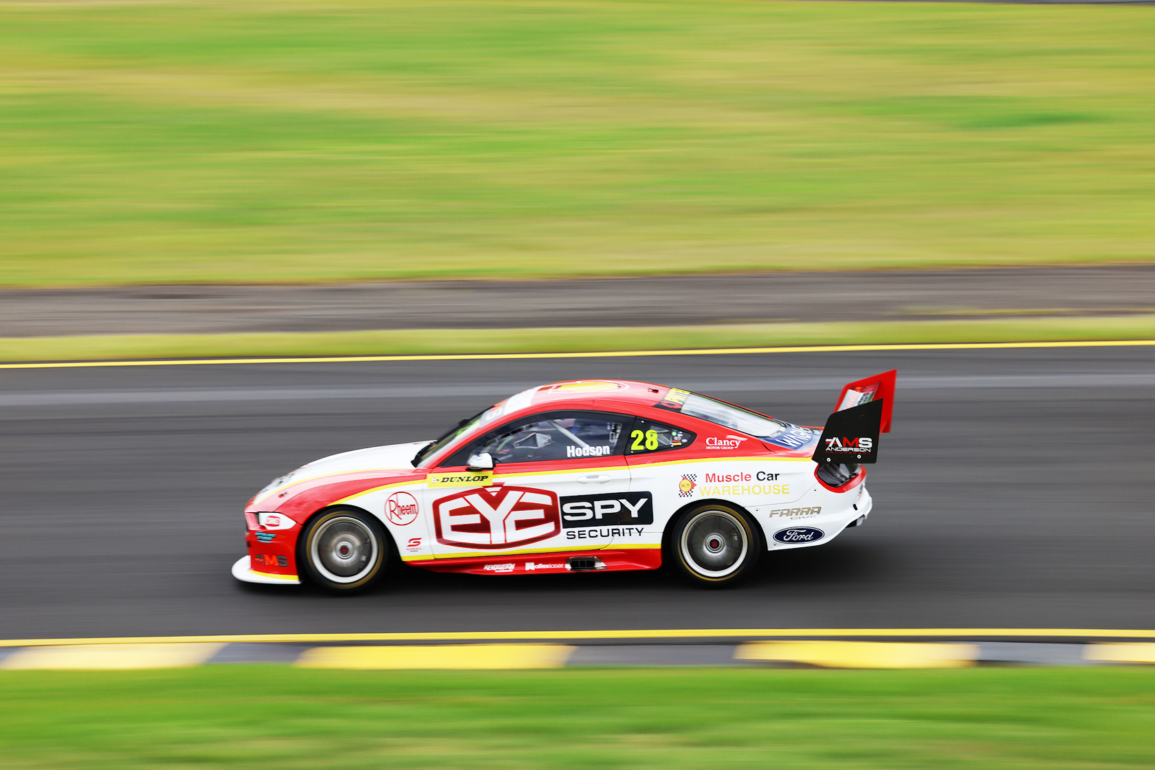Hodson leads strong rookie class in opening practice | Supercars