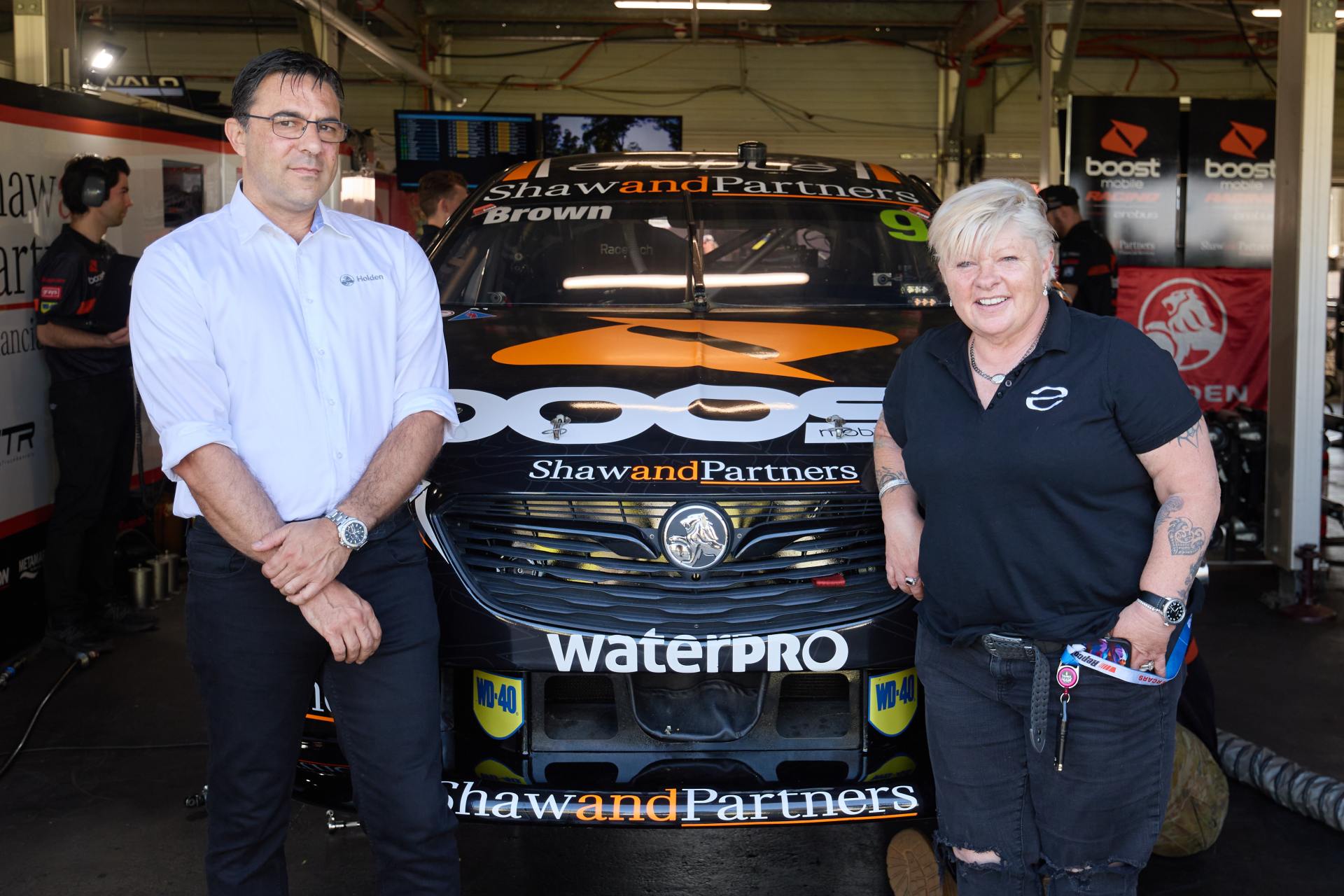 Erebus swaps own logo for Holden badge | Supercars