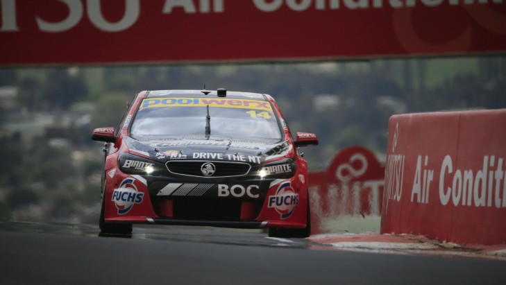 Weather shakes up qualifying | Supercars