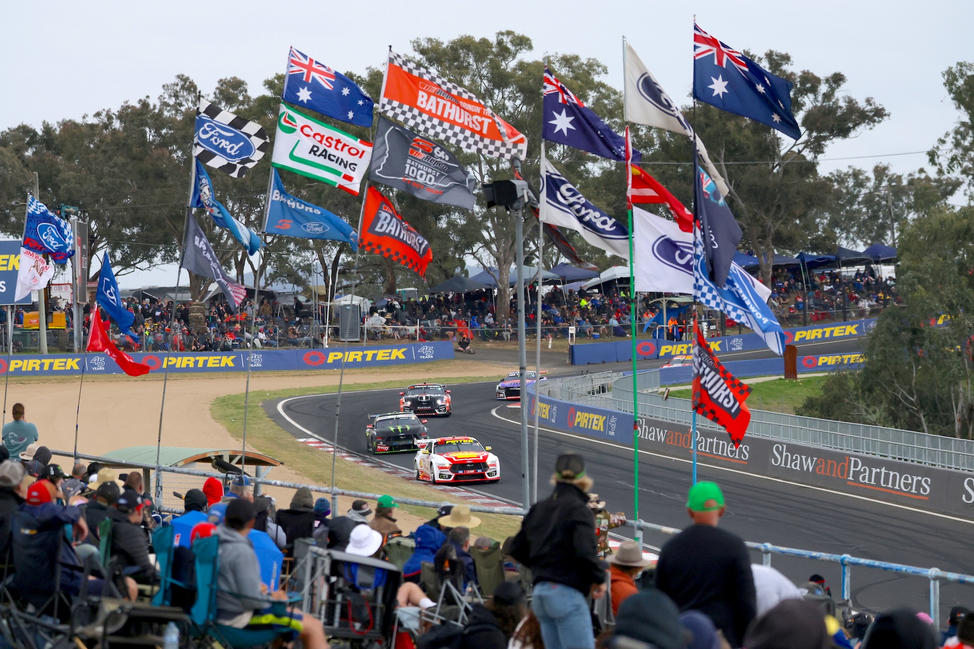 Another huge crowd makes Bathurst one to remember for 2025 | Supercars