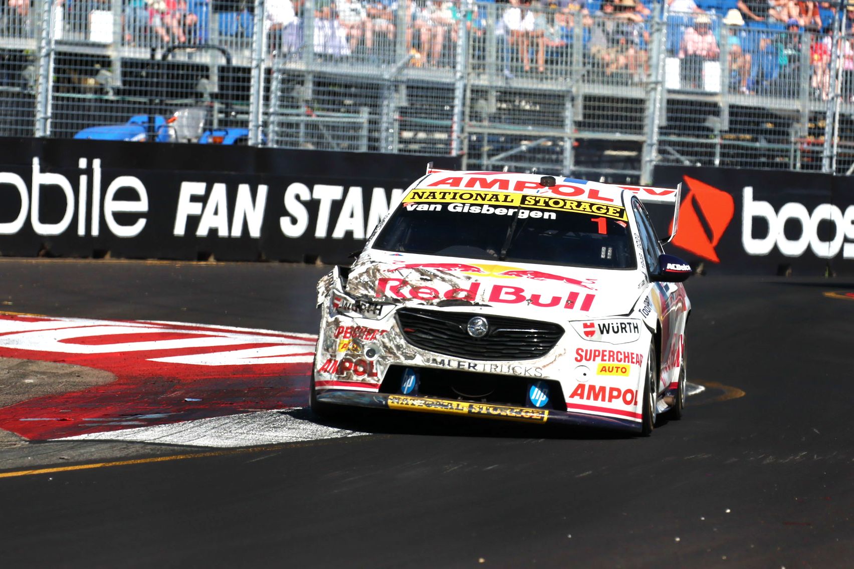 Van Gisbergen opens up on nightmare race | Supercars