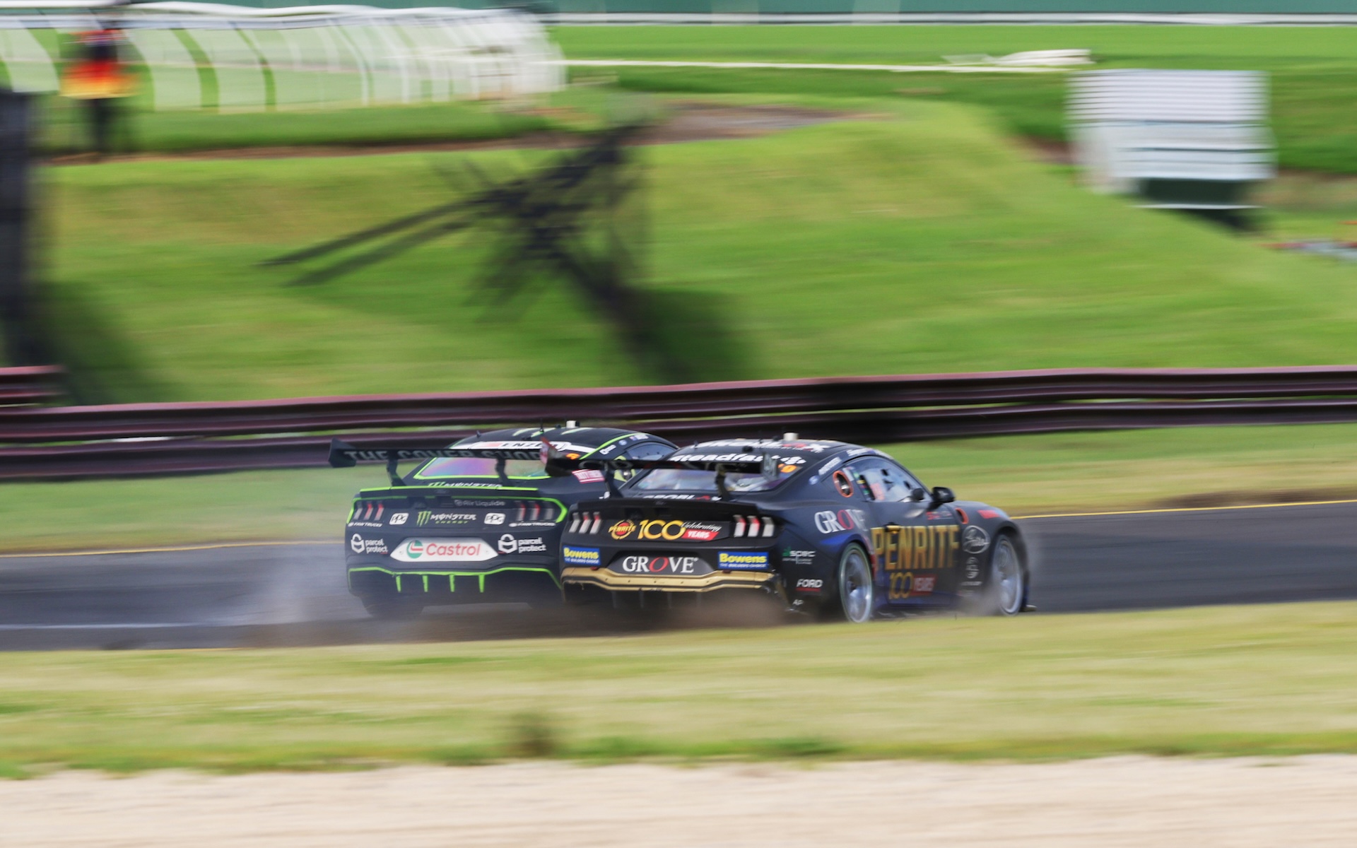 Clash eliminates Waters, Payne as Feeney wins wild Sandown finale ...