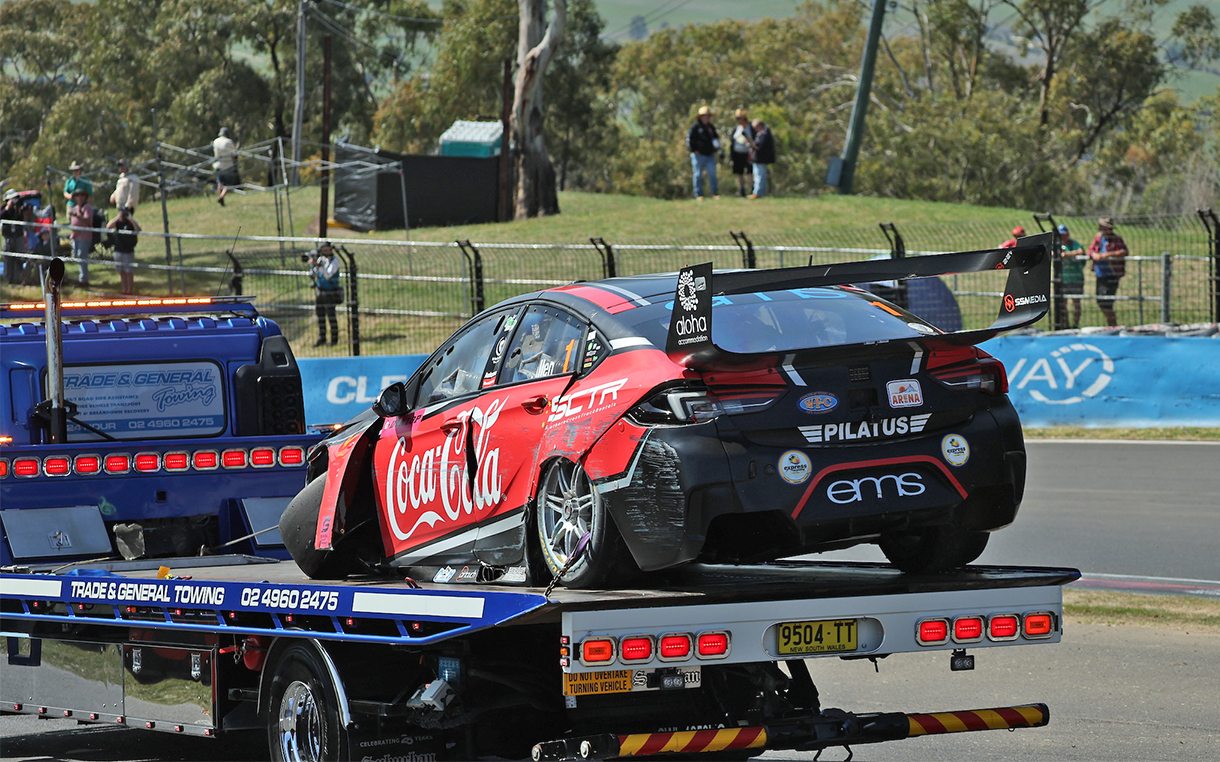 Vaughan soars to pole, heavy crash for Allen | Supercars