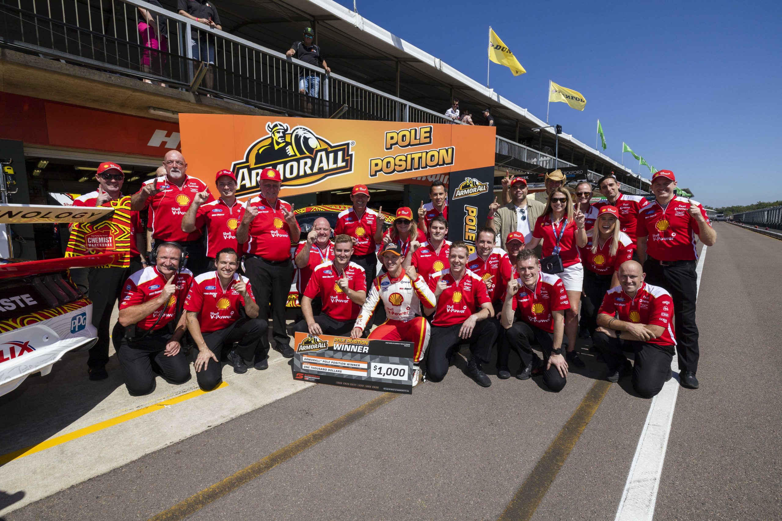 Davison scores pole for 500th race | Supercars
