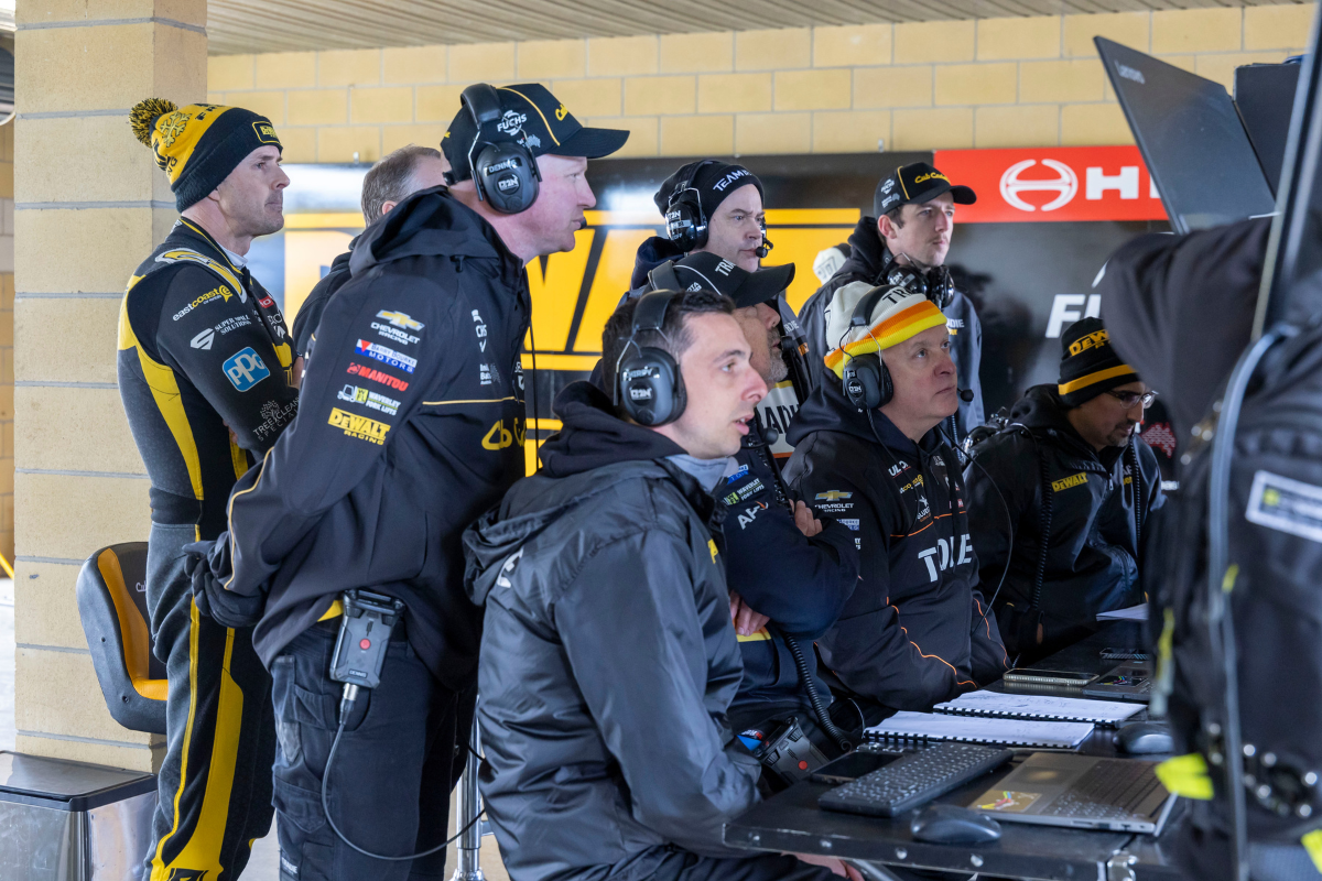 Team 18 rue weekend of missed opportunities in Tasmania | Supercars