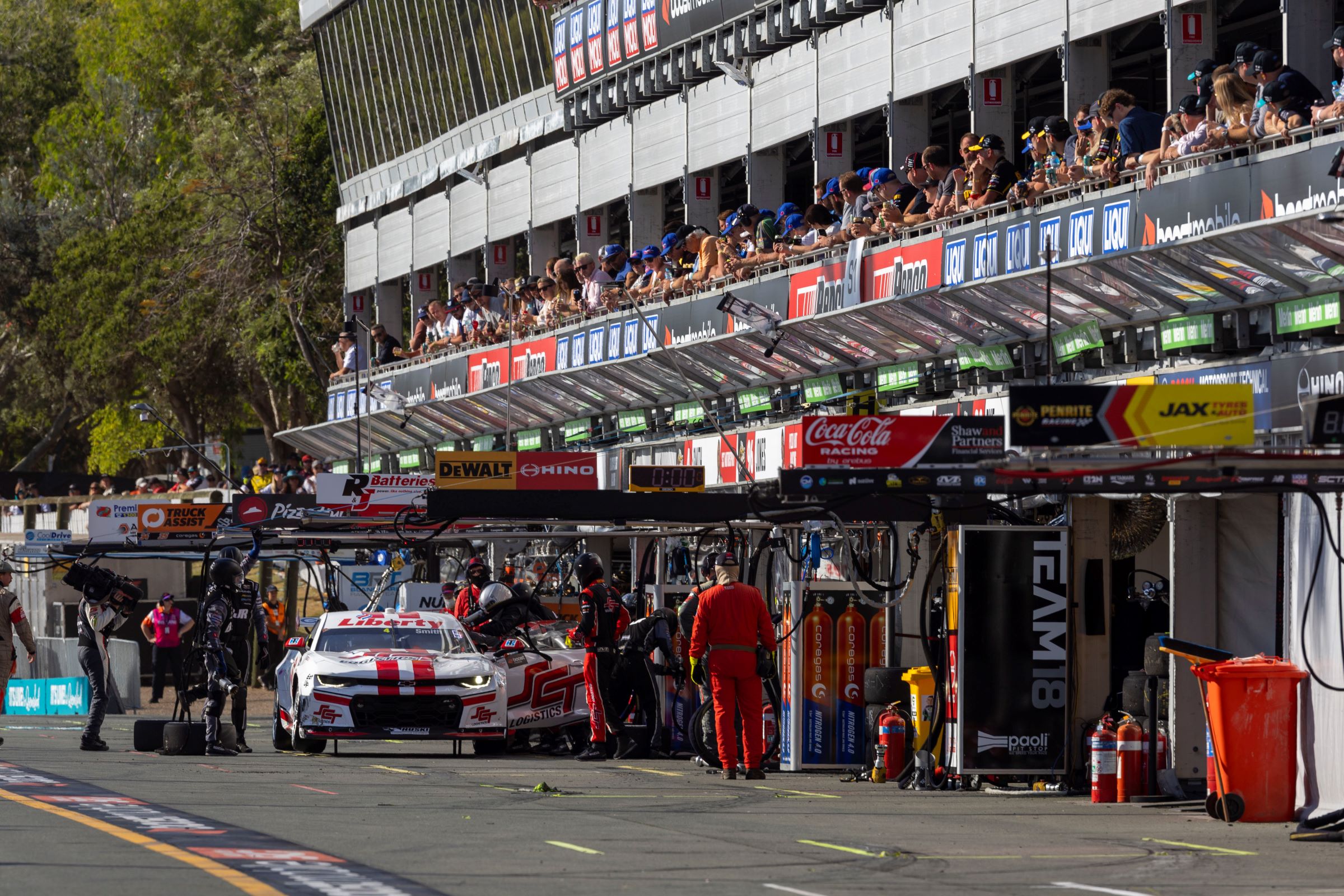 2025 Boost Mobile Gold Coast 500: Pit Garage Suites | Exclusive ...