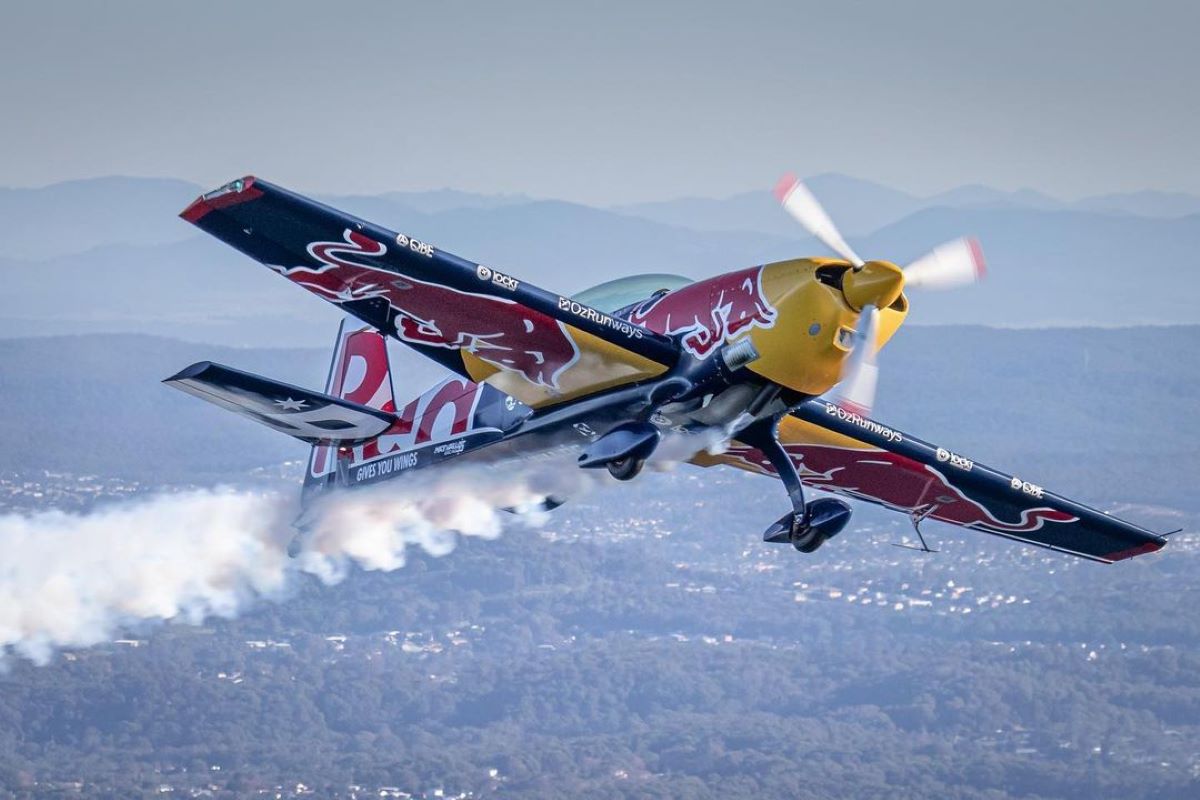 Top gun air show spectacular heading to Gold Coast 500 | Supercars