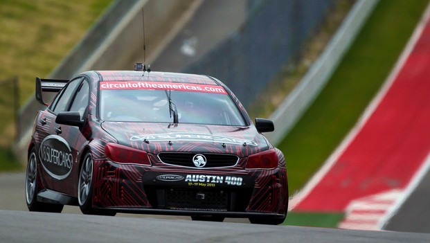 Austin Poses a Passing Challenge | Supercars