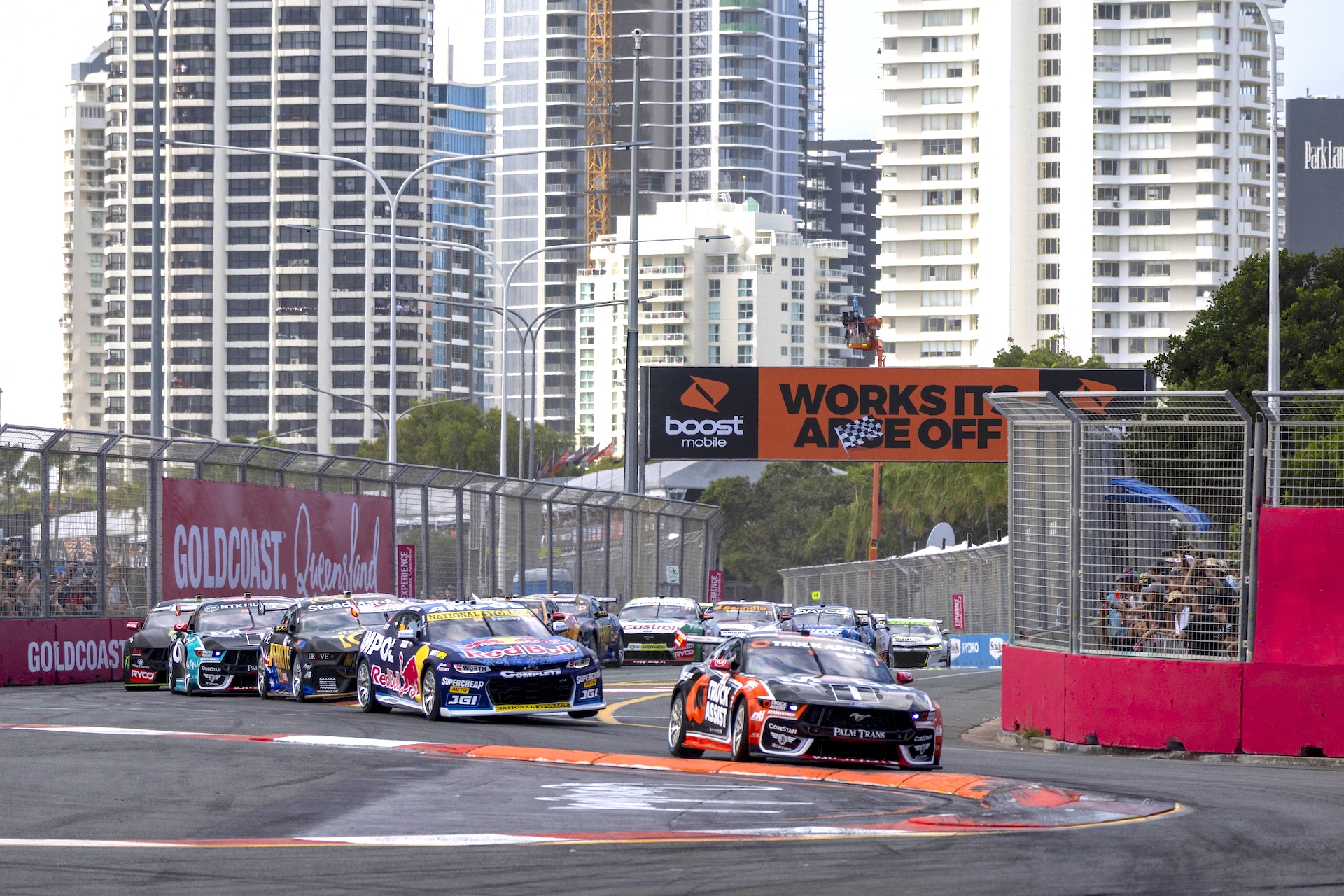More than 197,000 fans turn out for 2025 Boost Mobile Gold Coast 500 ...