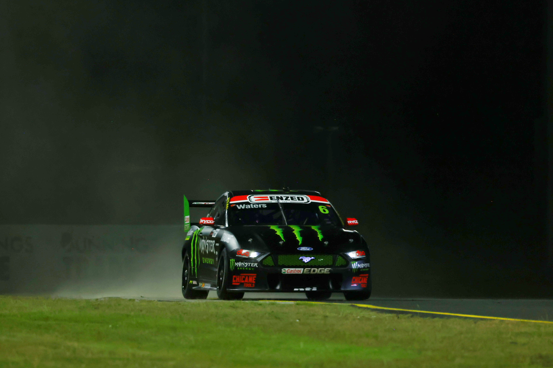 Waters' Friday night focus amid lowly practice result | Supercars