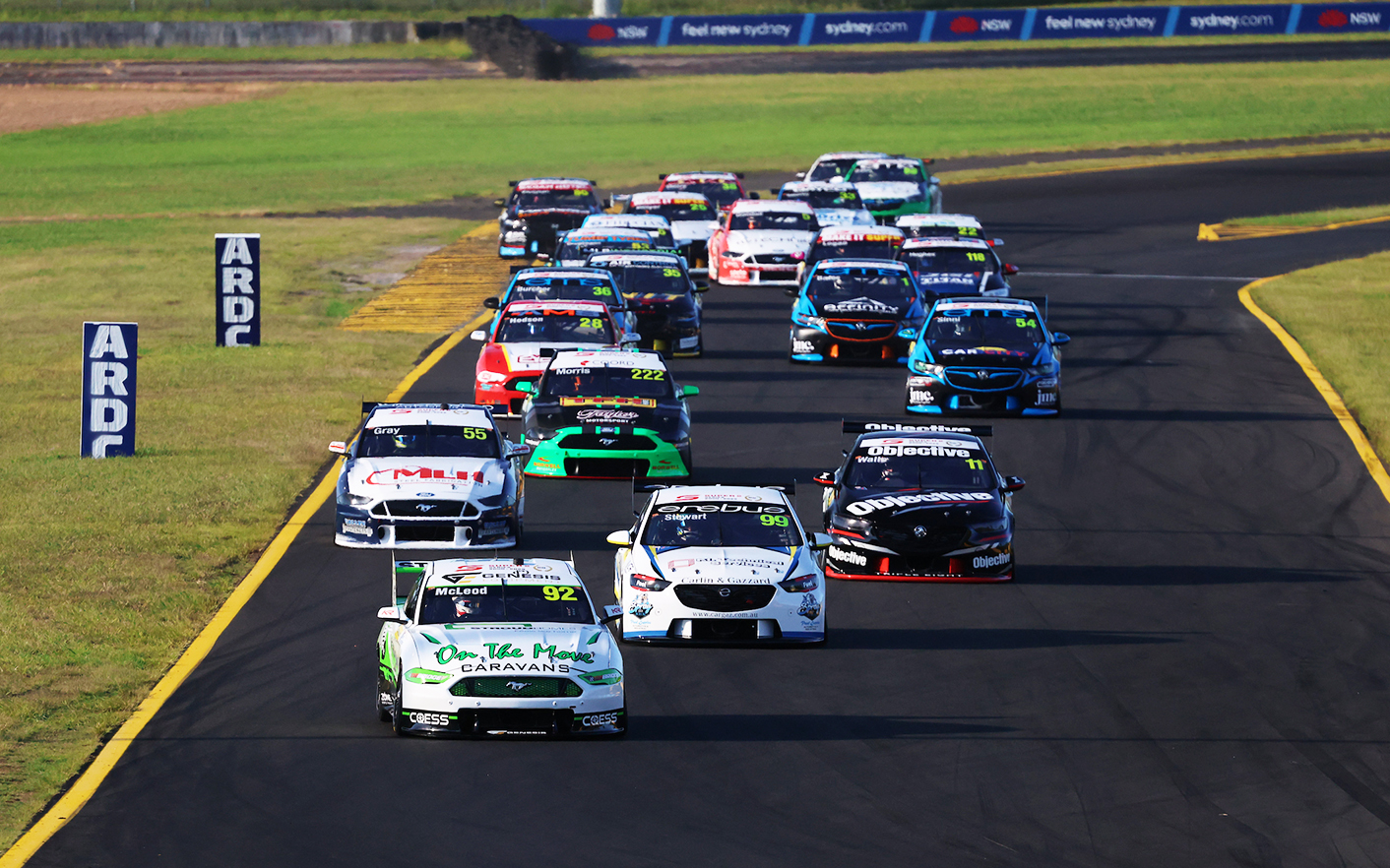 McLeod dominates 2025 season opener | Supercars