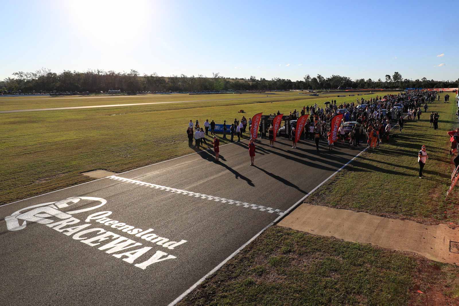 Supercars set to stay at Queensland Raceway | Supercars