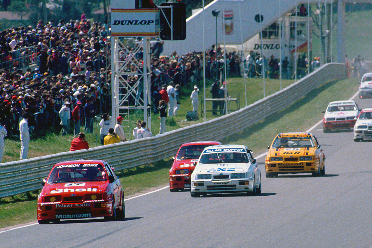 Remember When? Bathurst had a rolling start | Supercars