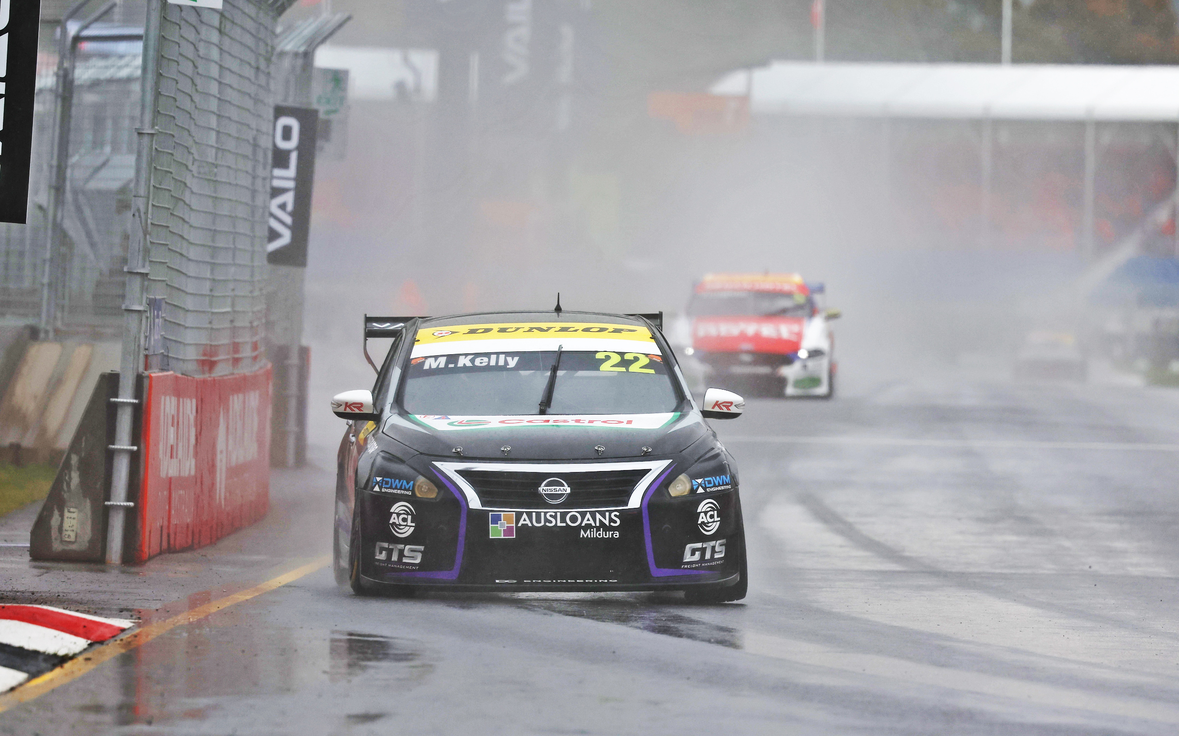 Kelly stuns in wet Adelaide practice as Allen, Best hit trouble | Supercars