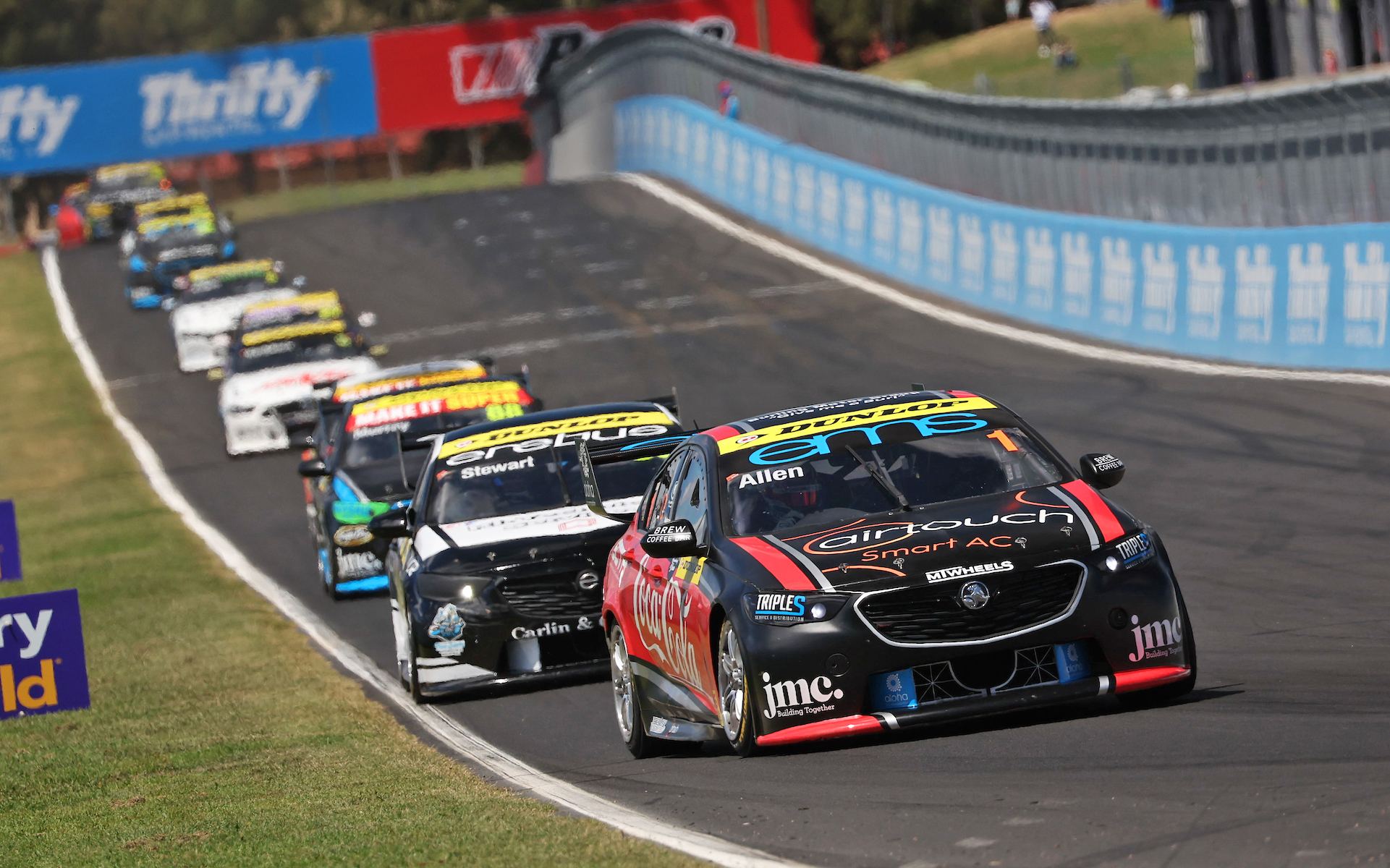 Allen wins in final-lap dash, Bates and Murray collide | Supercars