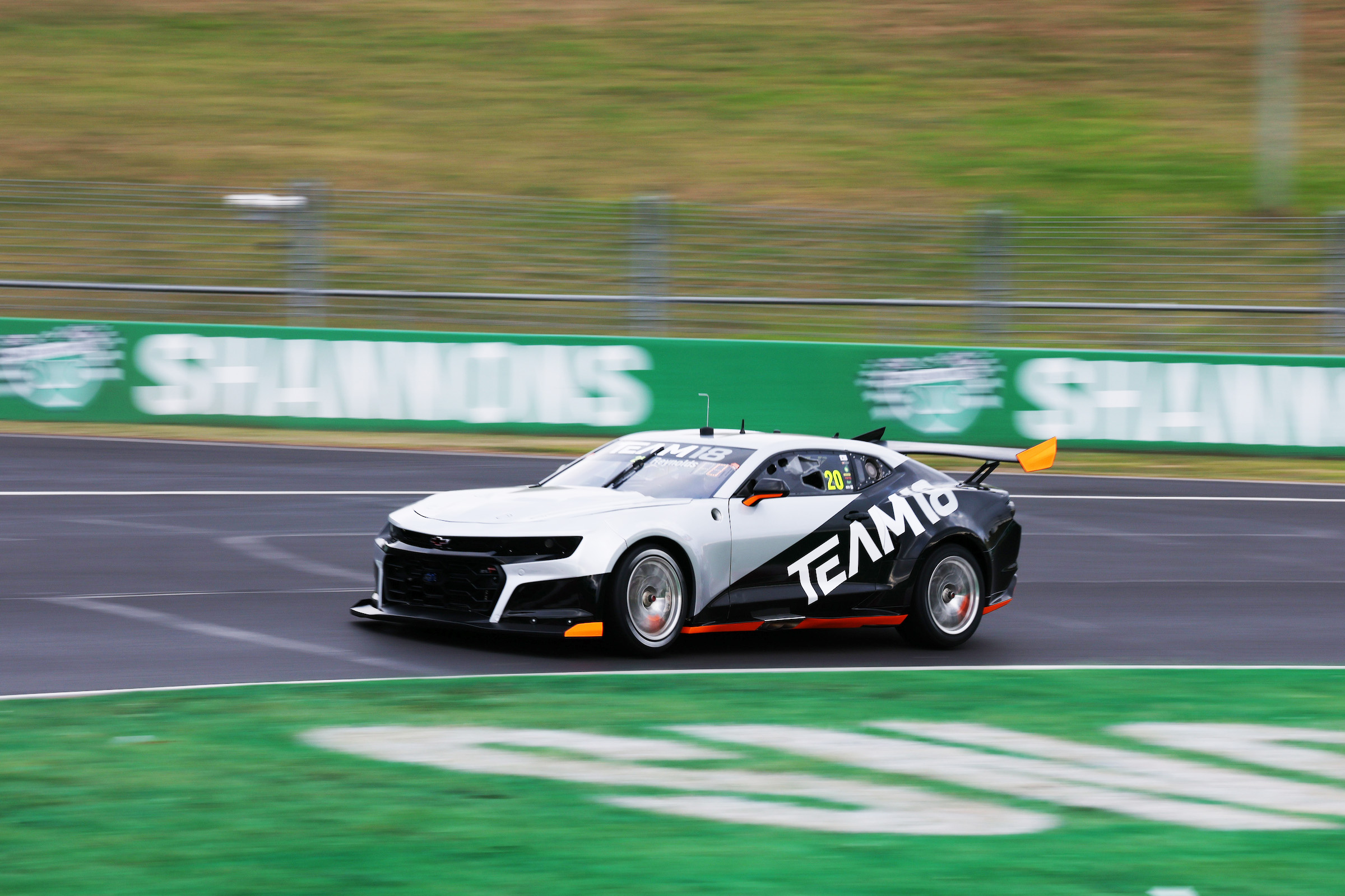 De Pasquale, Waters commence Bathurst tests | Supercars