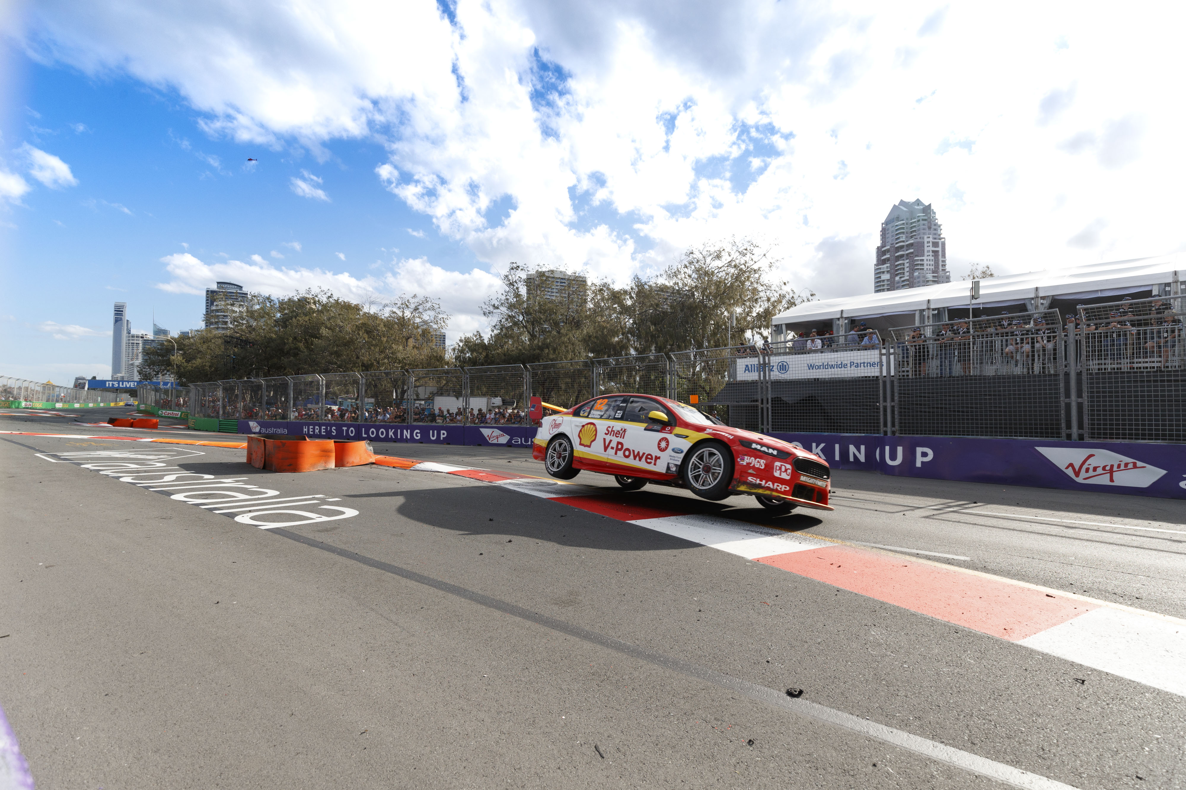 New dad Coulthard's 'mind still on racing' | Supercars