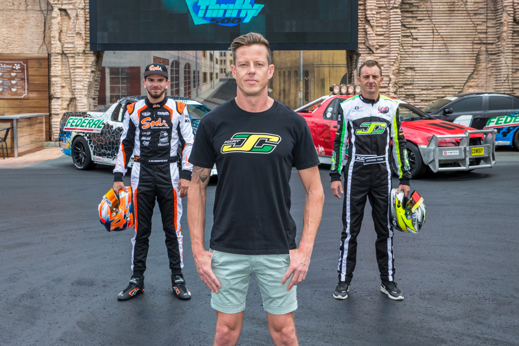 Courtney links with former karting teammate | Supercars