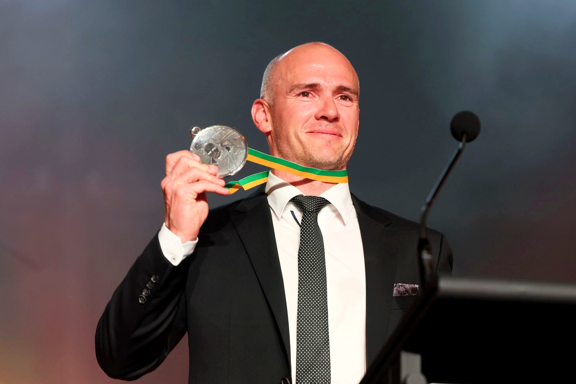 Holdsworth wins Barry Sheene Medal | Supercars