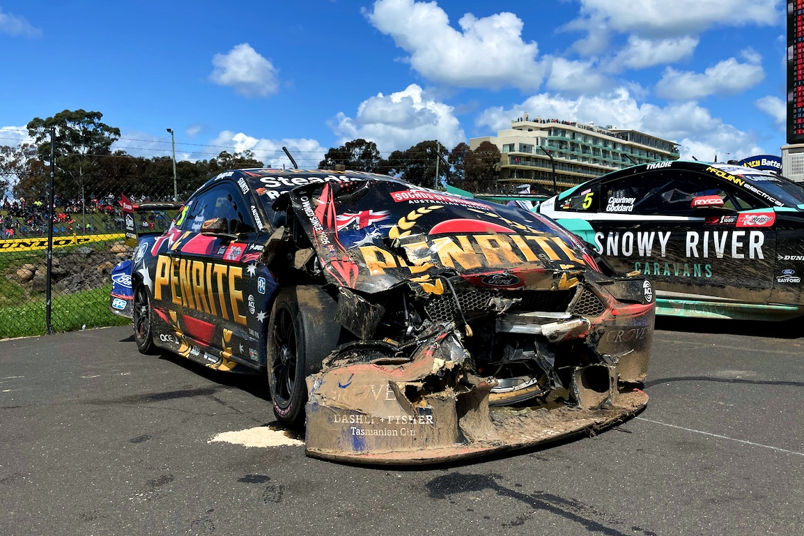 Goddard fined over Chase crash | Supercars