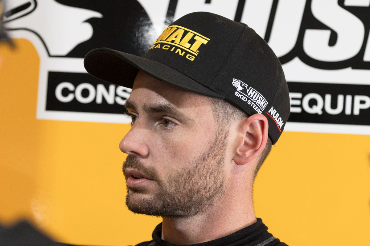 What caused Pye to flip from Montreal lead | Supercars