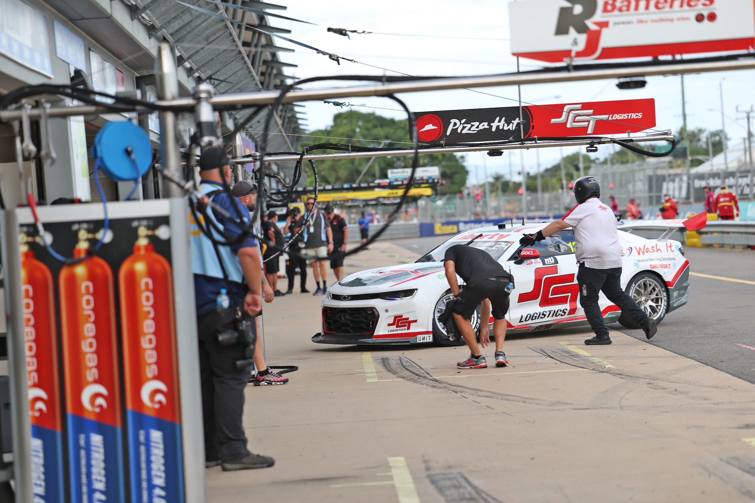 Evans left to rue horror run of results | Supercars