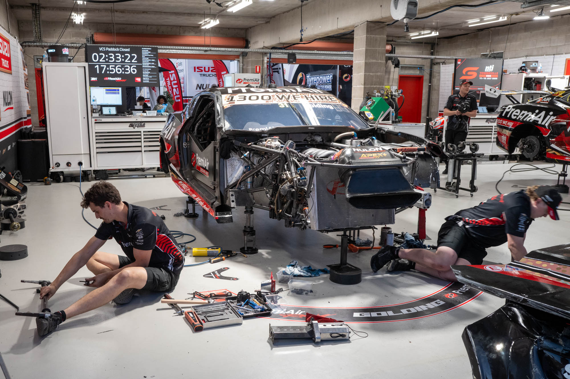 The 952-day streak ended by Golding crash | Supercars