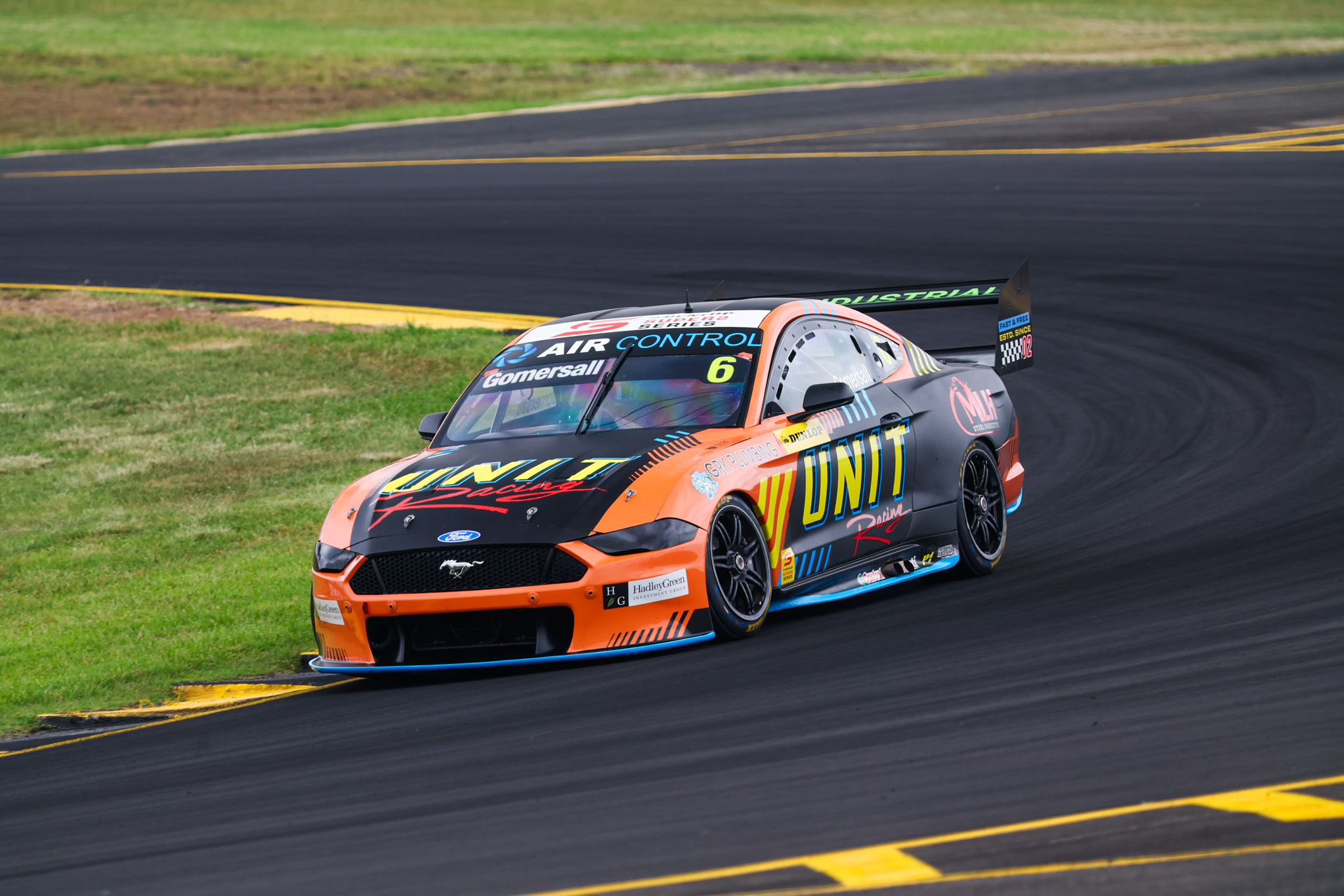 Gomersall opens 2026 season fastest, Buckley impresses | Supercars