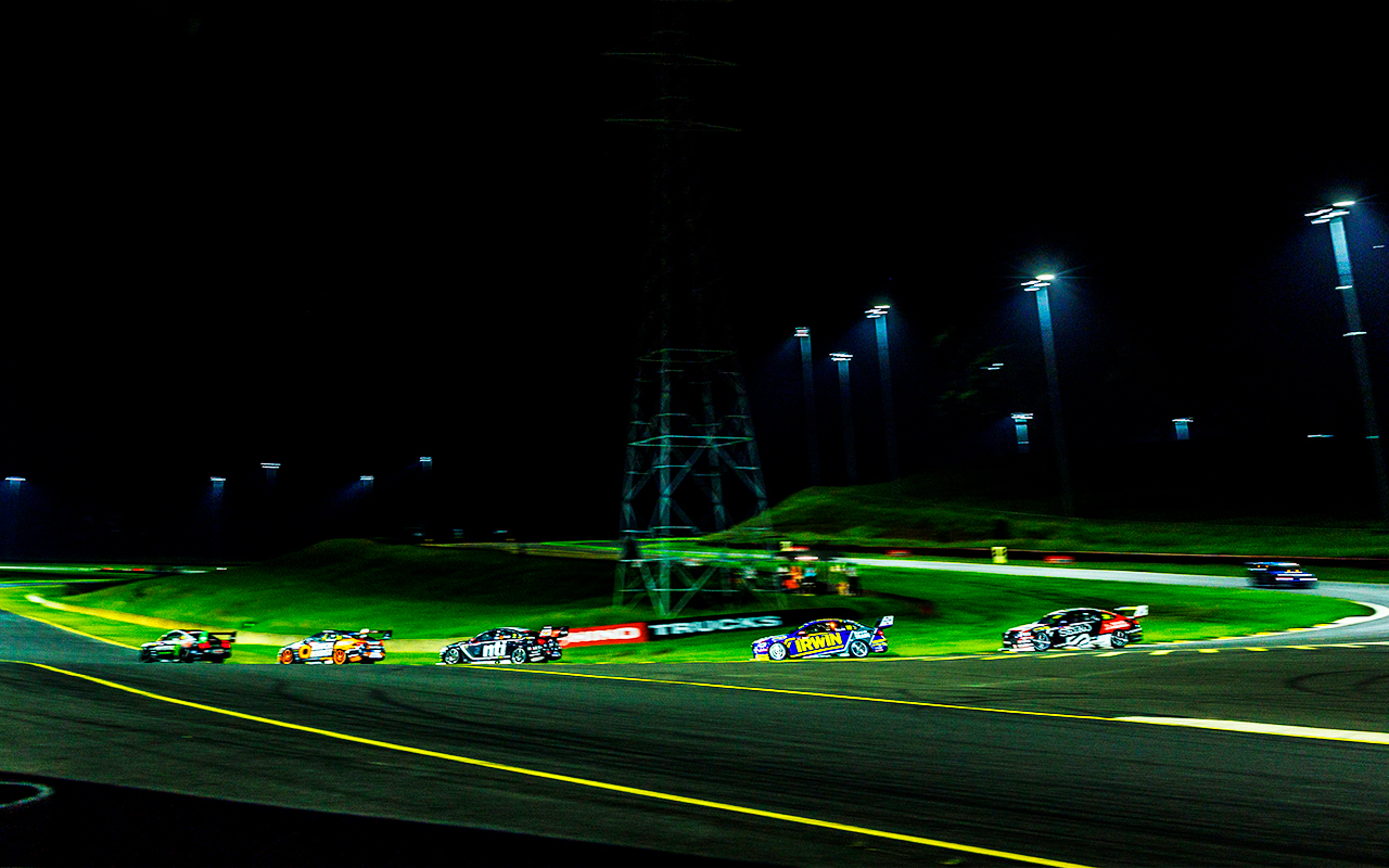 Drivers weigh in on Sydney SuperNight format | Supercars