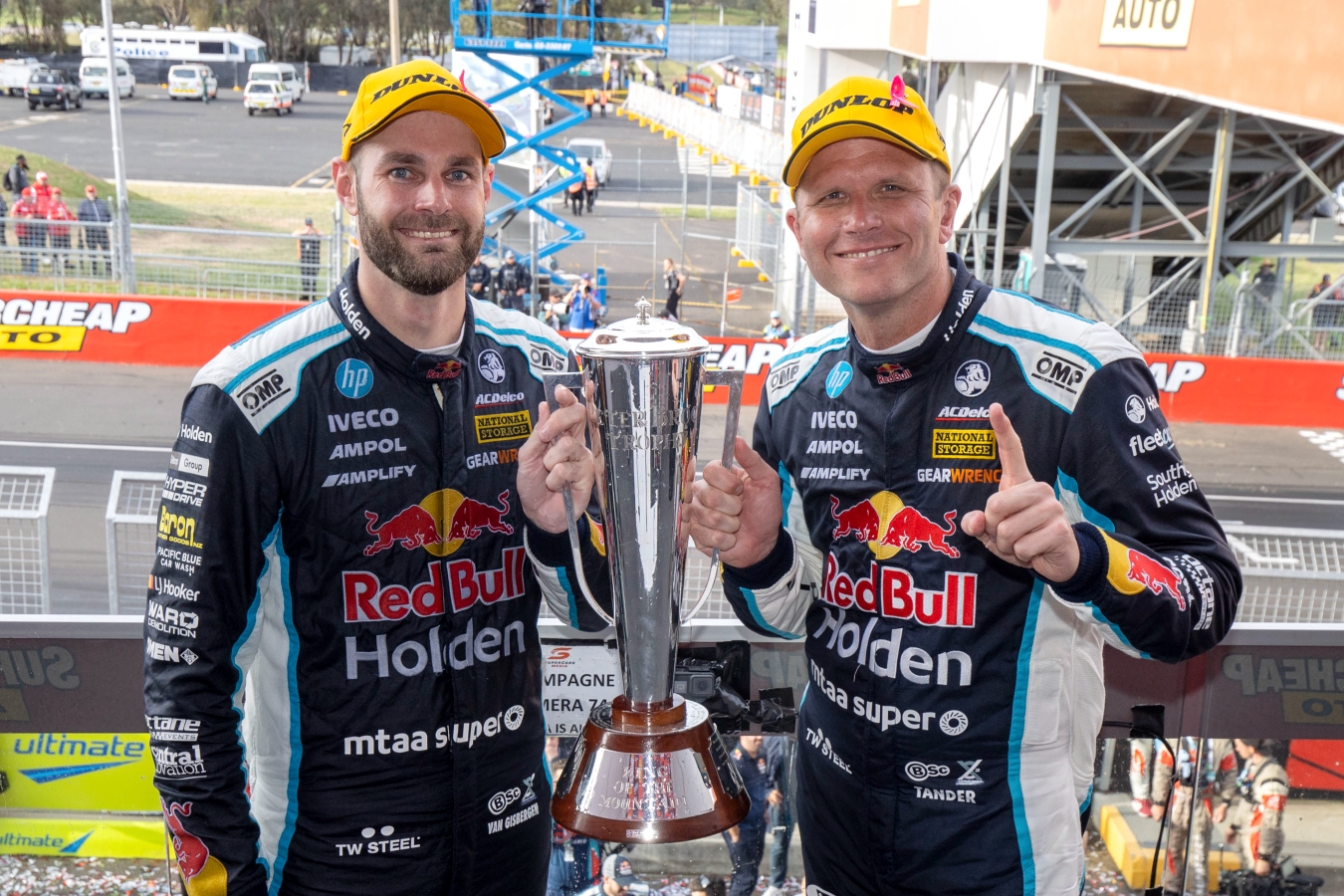 Bathurst champions to be handed winners' plaque | Supercars