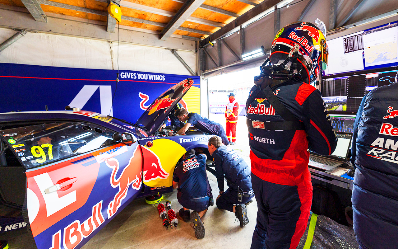 The moment that 'solidified' van Gisbergen's decision | Supercars