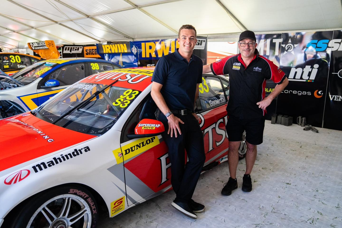 McLaughlin reunites with title-winning Ford | Supercars